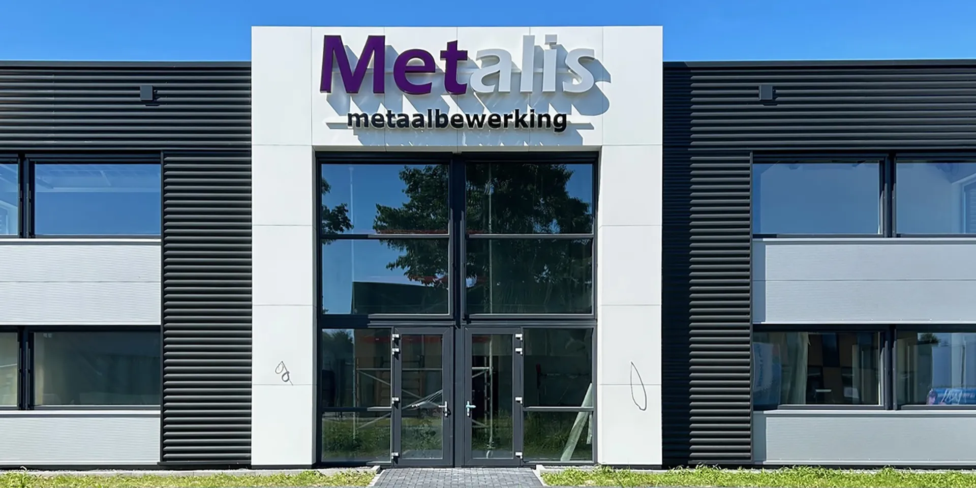 Metalis Drachten - Van Dam Lichtreclame